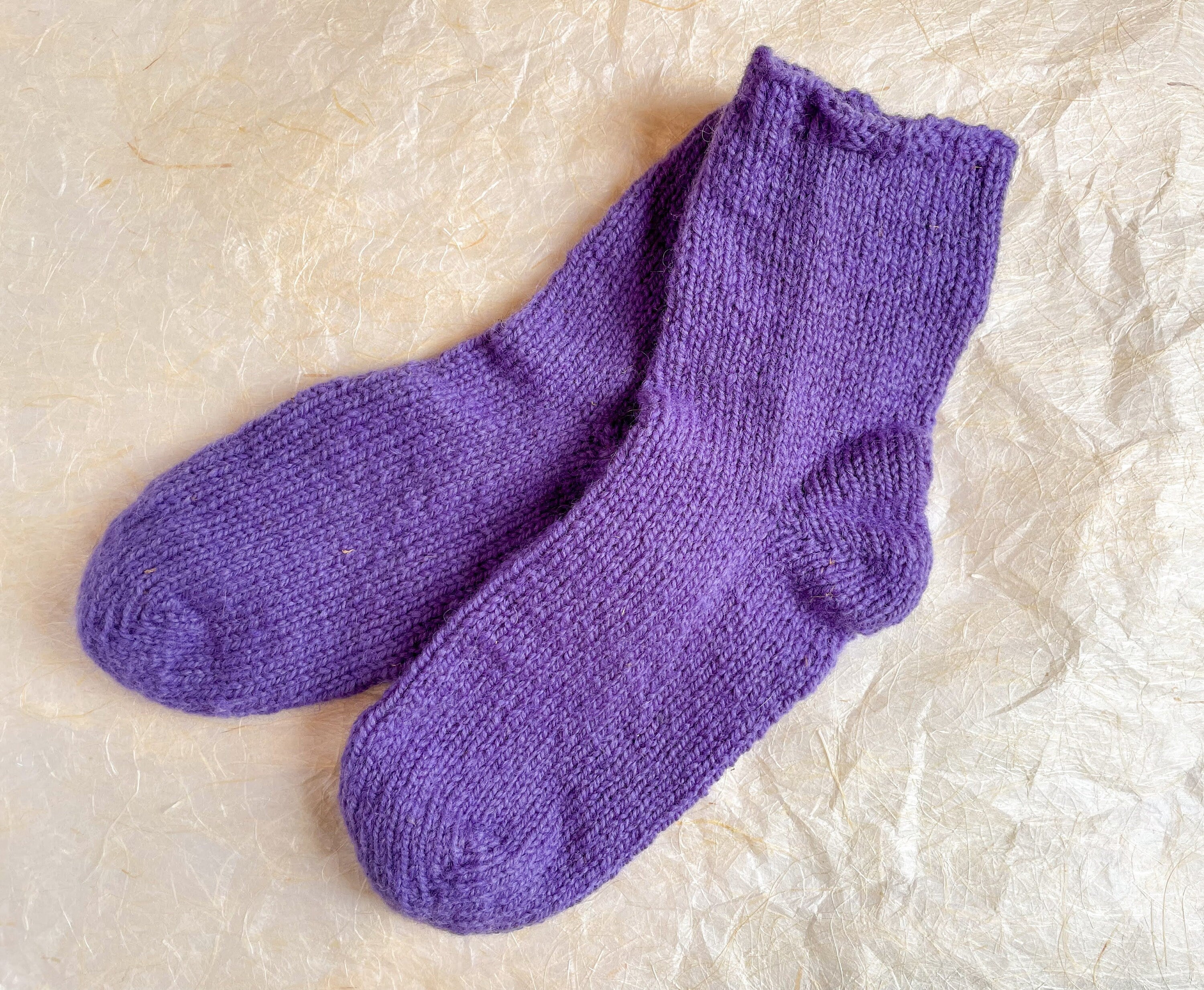 Knitting Pattern: Toe-Up Socks, Knit Two-at-a-Time – Lumenescent Studios